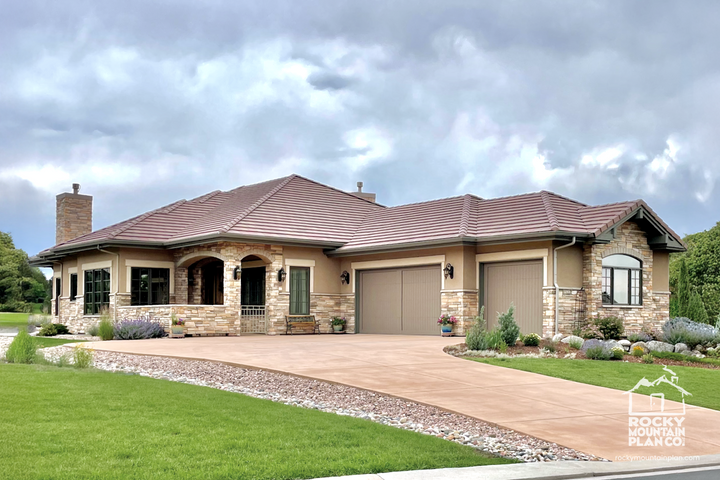 Wide Lot & Acreage House Plans | Spacious Homes for Big Properties ...